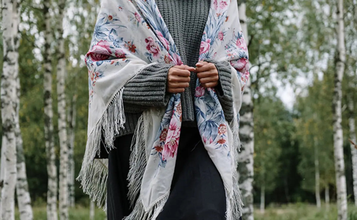 Top 5 Ways to Wear Shawls this Winter for Women– The Amritsar Store